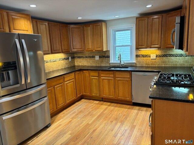 house with 4 bedroom, Norwalk CT DLS102316745
