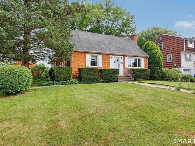 house with 4 bedroom, Norwalk CT ES104115841