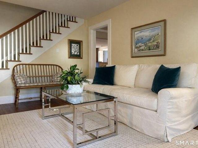 house with 4 bedroom, Norwalk CT ES104266391