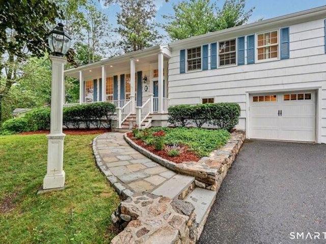 house with 4 bedroom, Norwalk CT ES104298011
