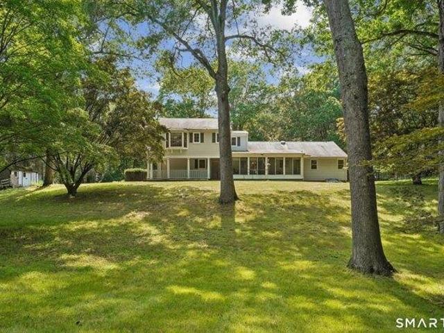house with 4 bedroom, Norwalk CT ES104832454