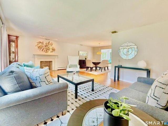 house with 4 bedroom, Norwalk CT ES105141702