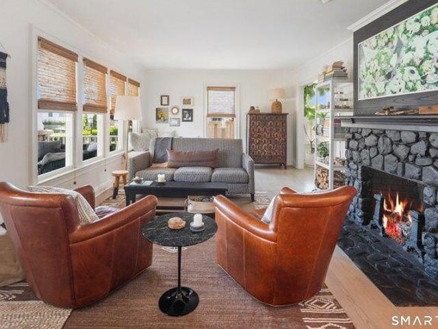 house with 4 bedroom, Norwalk CT ES105207403
