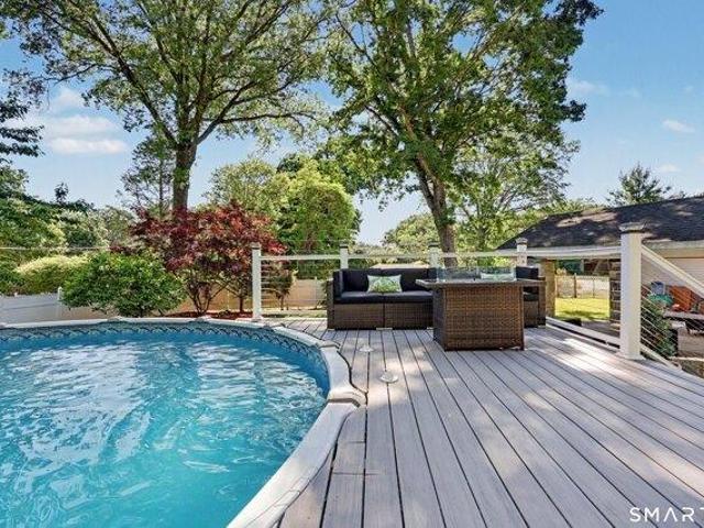 house with 4 bedroom, Norwalk CT ES103070141