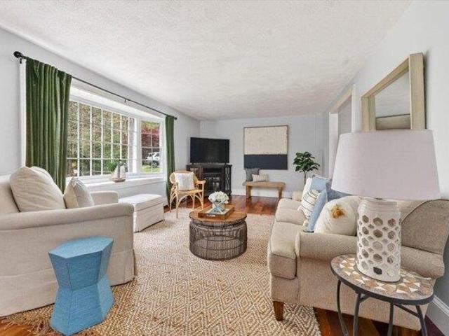 house with 4 bedroom, Norwell MA ES104152335