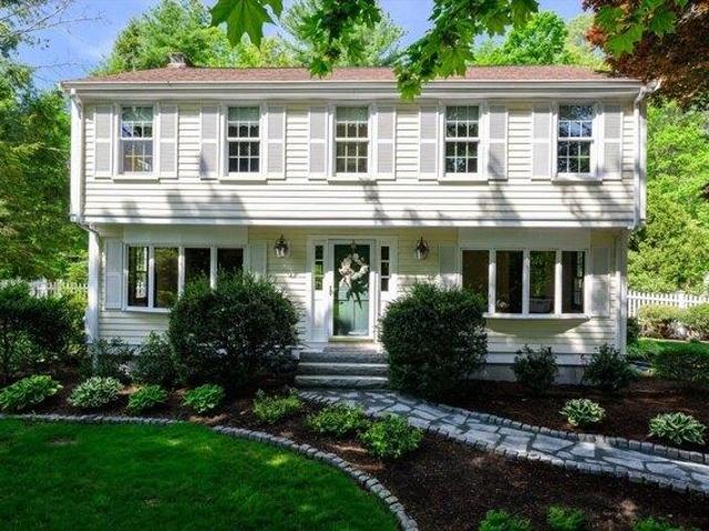 house with 4 bedroom, Norwell MA ES104607675