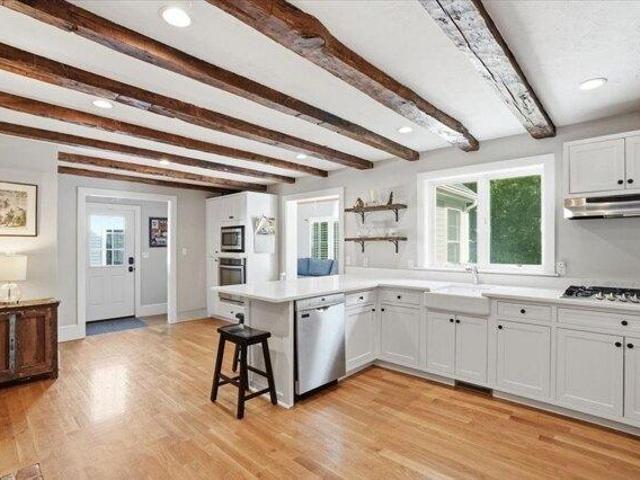 house with 4 bedroom, Norwell MA ES105231659