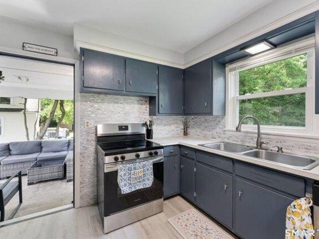 house with 4 bedroom, Norwich CT ES104298732