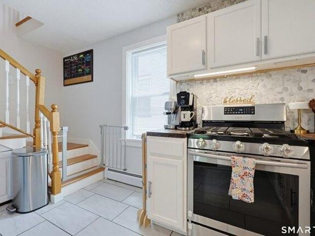 house with 4 bedroom, Norwich CT ES105115481