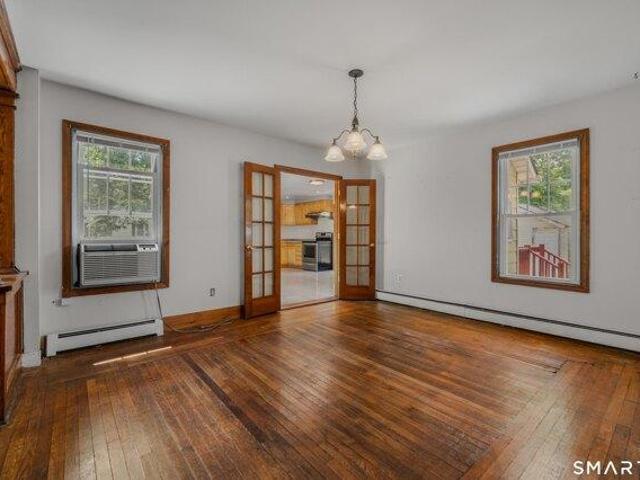 house with 4 bedroom, Norwich CT ES105113964