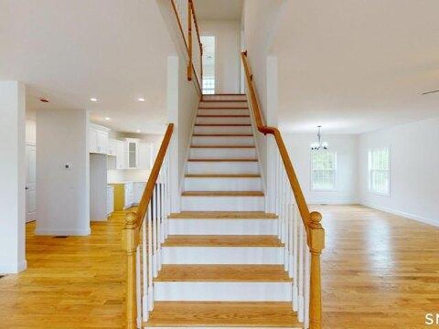 house with 4 bedroom, Norwich CT ES105125880