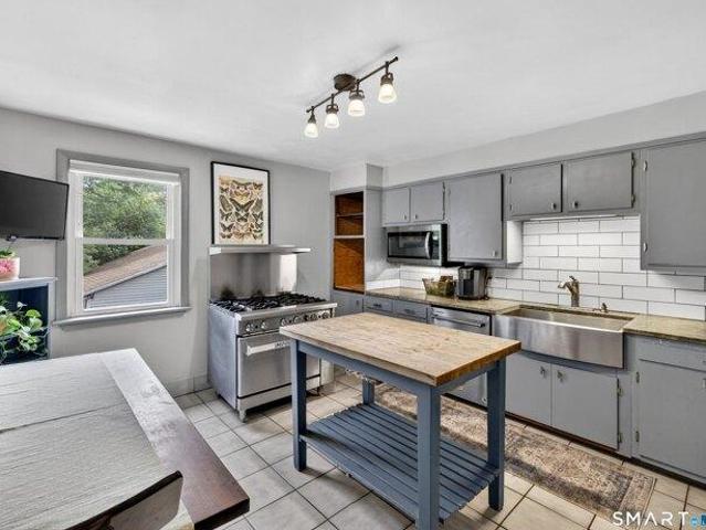 house with 4 bedroom, Norwich CT ES105207682