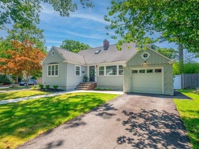 house with 4 bedroom, Norwood MA DS104479502