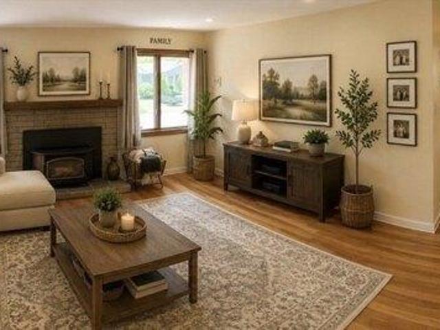 house with 4 bedroom, Norwood MA DS102593420