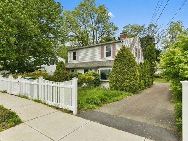 house with 4 bedroom, Norwood MA DS103969123