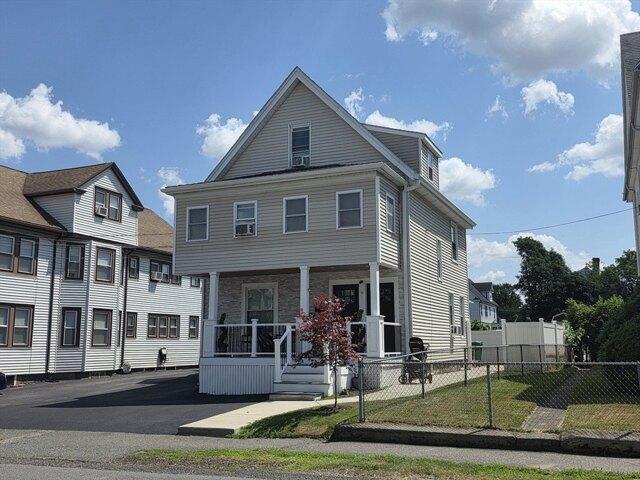 house with 4 bedroom, Norwood MA ES104042545