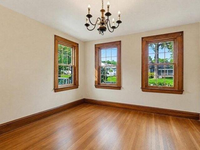 house with 4 bedroom, Norwood MA ES104853434