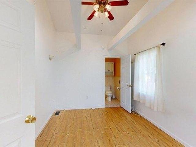 house with 4 bedroom, Norwood MA ES105174266