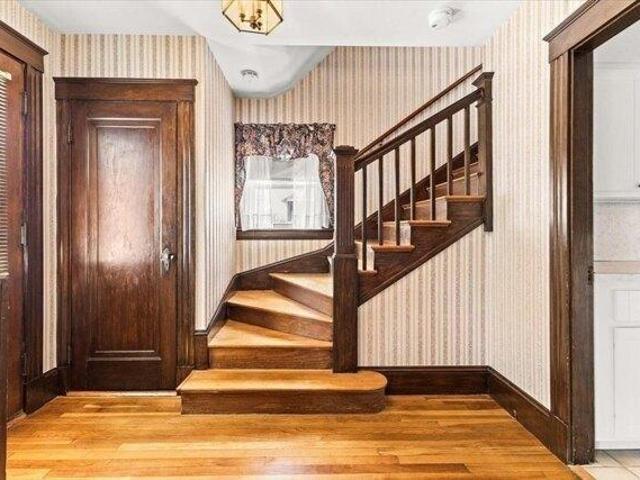 house with 4 bedroom, Norwood MA ES102825330