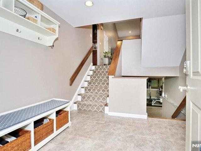 house with 4 bedroom, Norwood NJ DLS102255154