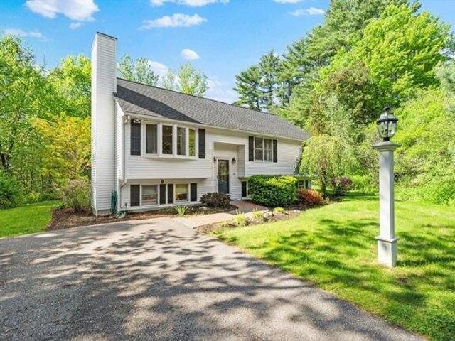 house with 4 bedroom, Norfolk MA ES104112156
