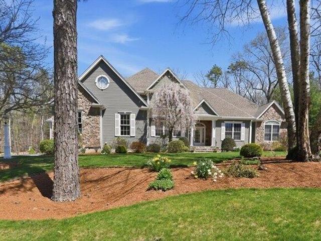 house with 4 bedroom, Norfolk MA ES104235826