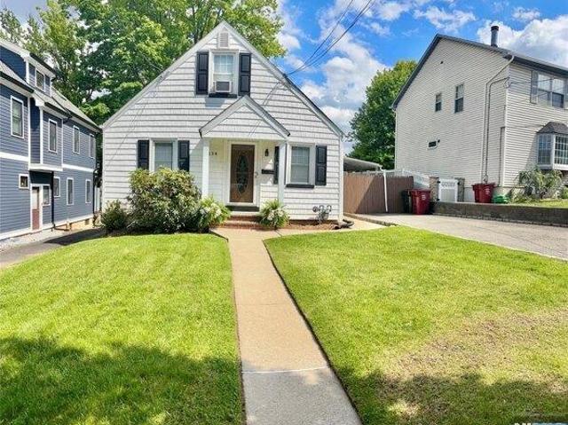 house with 4 bedroom, Nutley NJ DLS102762435
