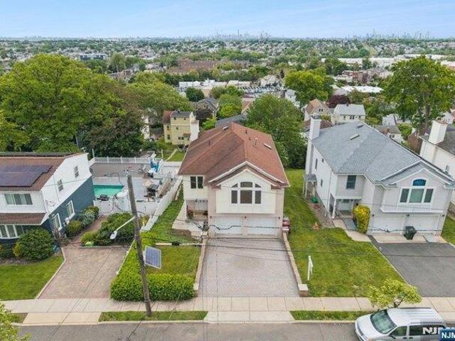 house with 4 bedroom, Nutley NJ DS102728854