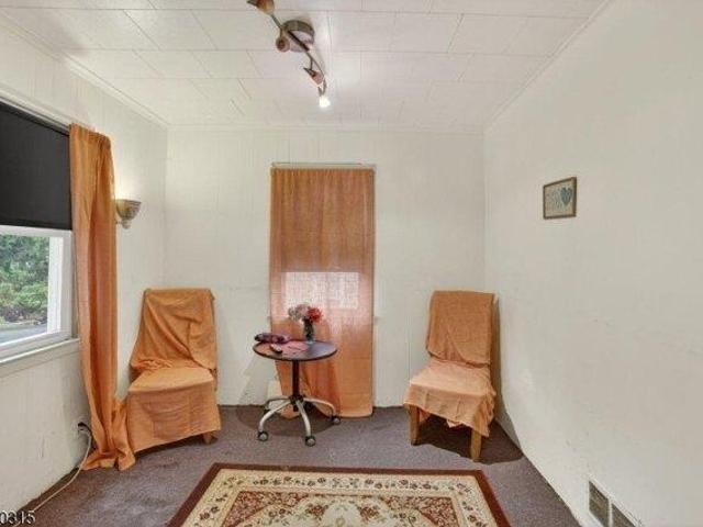 house with 4 bedroom, Nutley NJ ES104477632