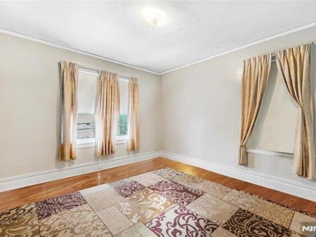 house with 4 bedroom, Nutley NJ ES104480239