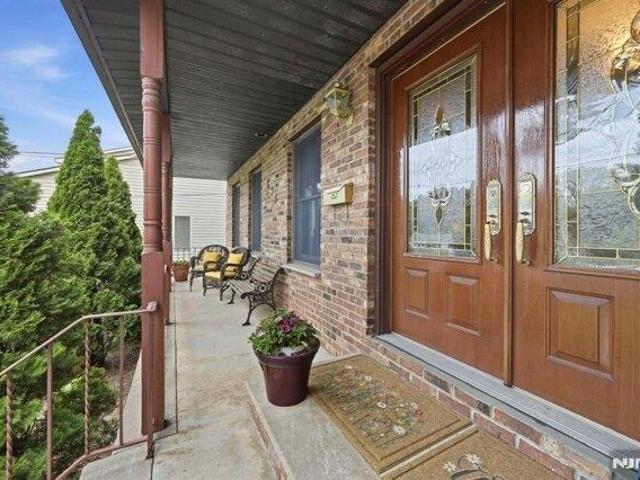 house with 4 bedroom, Nutley NJ ES105141358