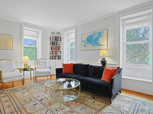 house with 4 bedroom, NY NY ES101302461