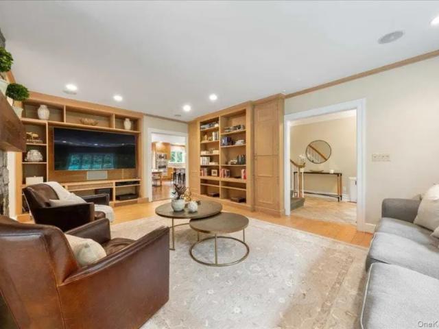house with 4 bedroom, NY NY ES102700832