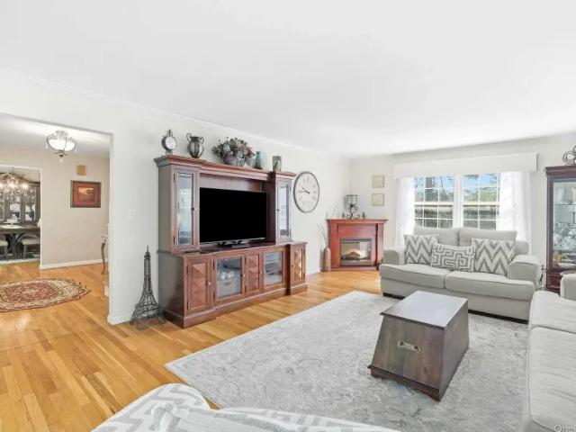 house with 4 bedroom, NY NY ES102715705
