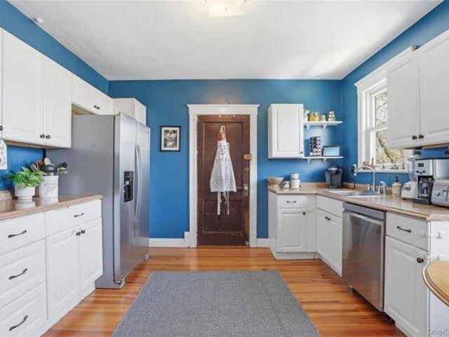 house with 4 bedroom, Nyack NY DLS101783168