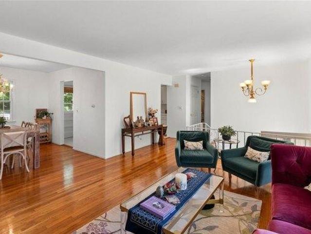 house with 4 bedroom, Nyack NY ES104921120