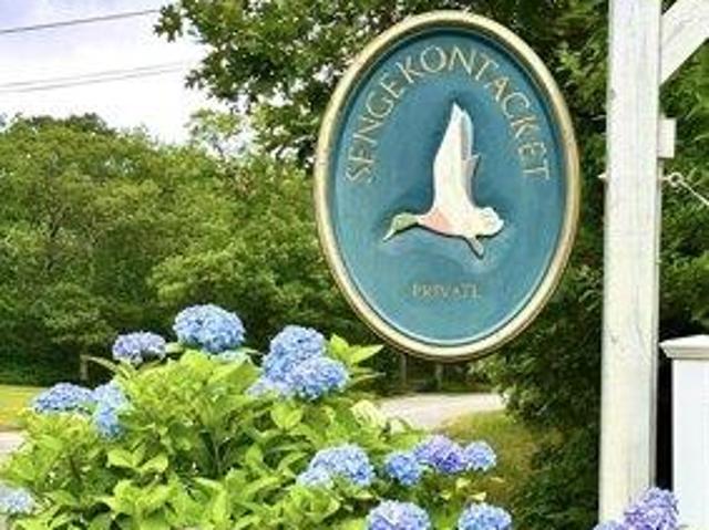 house with 4 bedroom, Oak Bluffs MA DLS101659673