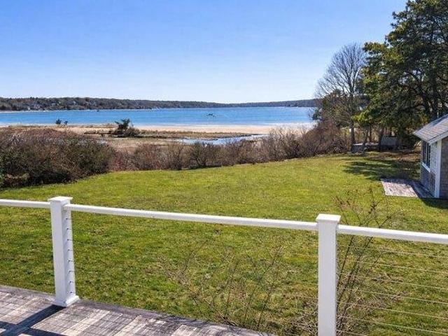 house with 4 bedroom, Oak Bluffs MA DS103074179