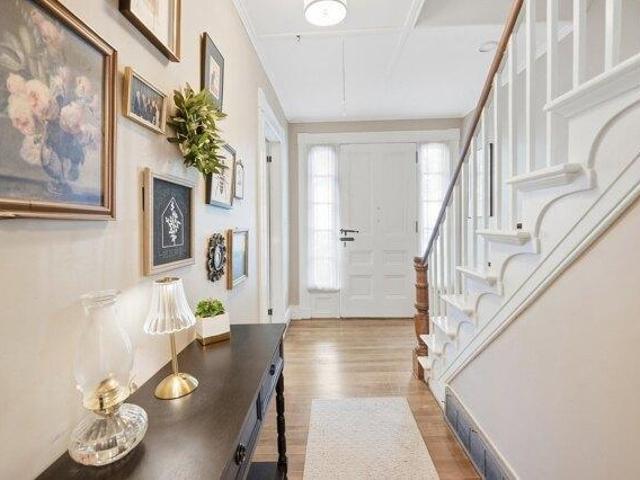 house with 4 bedroom, Oakham MA ES105709300