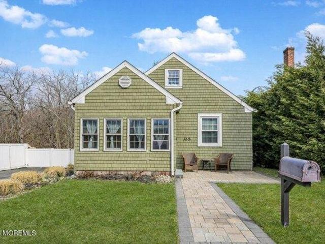 house with 4 bedroom, Oakhurst NJ DLS102212299
