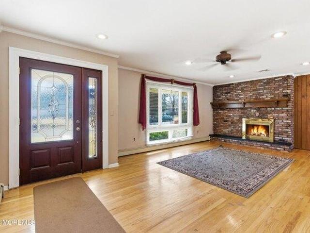 house with 4 bedroom, Oakhurst NJ ES105204923