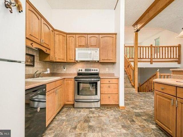 house with 4 bedroom, Oakland MD DS91646733