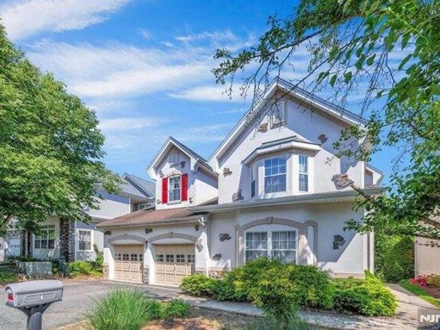 house with 4 bedroom, Oakland NJ DS102799734