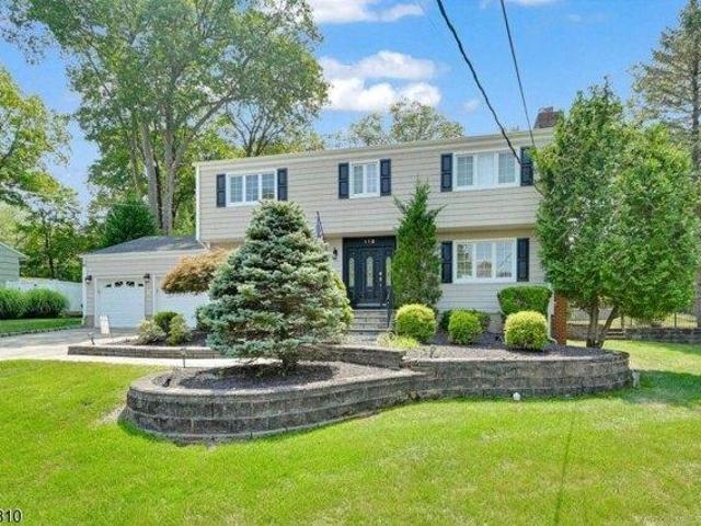 house with 4 bedroom, Oakland NJ ES104408383