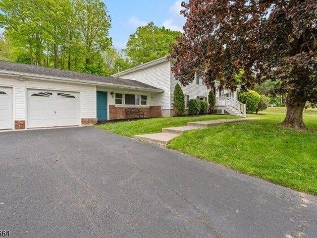 house with 4 bedroom, Ogdensburg NJ DLS102780064