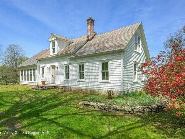 house with 4 bedroom, Old Chatham NY DS103604983