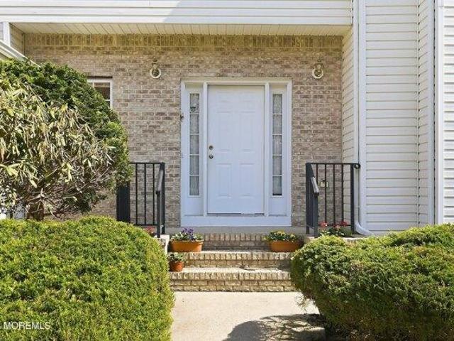 house with 4 bedroom, Old Bridge NJ DLS102779645