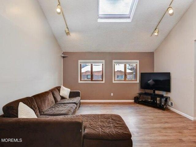 house with 4 bedroom, Old Bridge NJ DLS102779816
