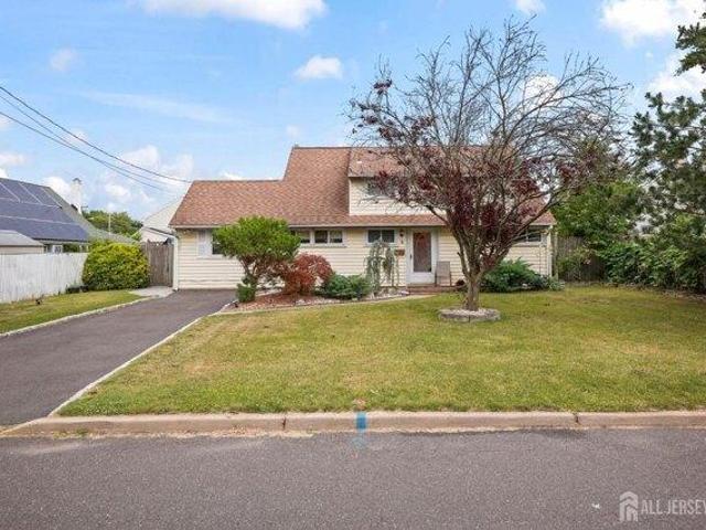 house with 4 bedroom, Old Bridge NJ ES103620098