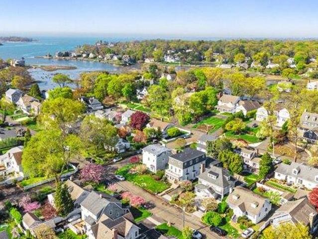 house with 4 bedroom, Old Greenwich CT DS102531913